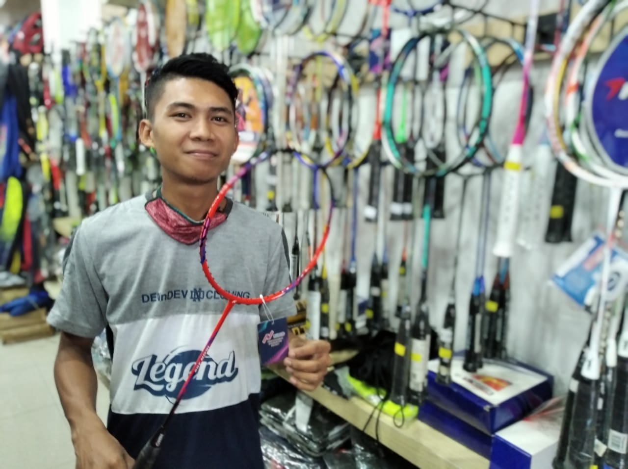 Tarikan Senar 35 LBS, Raket Nimo Tersedia d Nyiur Sports - mediasulut.co